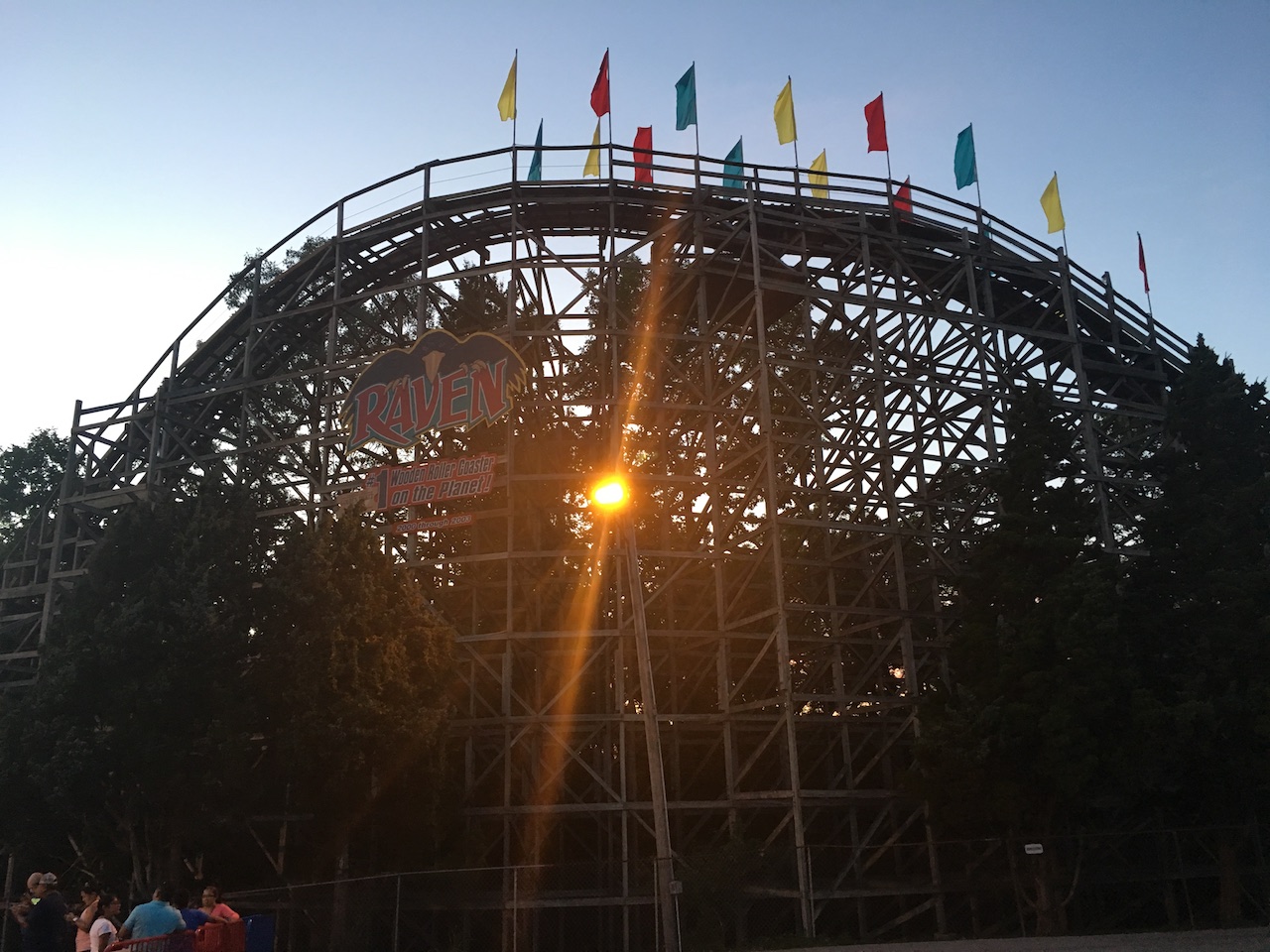 Review: The Raven at Holiday World – Coaster Critic